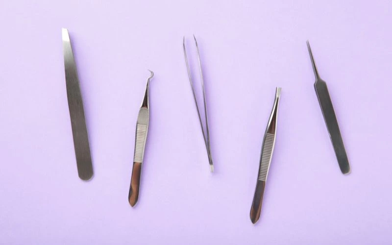 A Comprehensive Guide to Best Tweezers for Chin Hair Removal